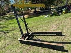 Walker Engine Hoist - Hamilton-Maring Auction Group