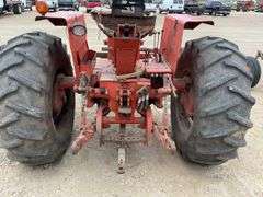 Allis Chalmers 180 tractor; gas, 540, 3 pt - Hamilton-Maring Auction Group