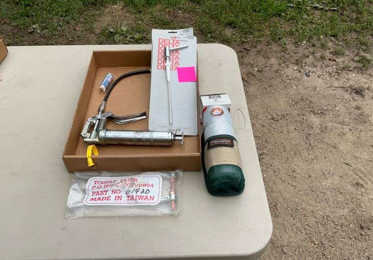 Flat of toggle pliers, front end grease gun & work light - Hamilton ...