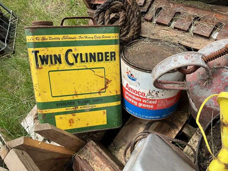 Vintage Items - Galvanized Pails, Oil Cans, Ceramic Light Fixture, Rope ...