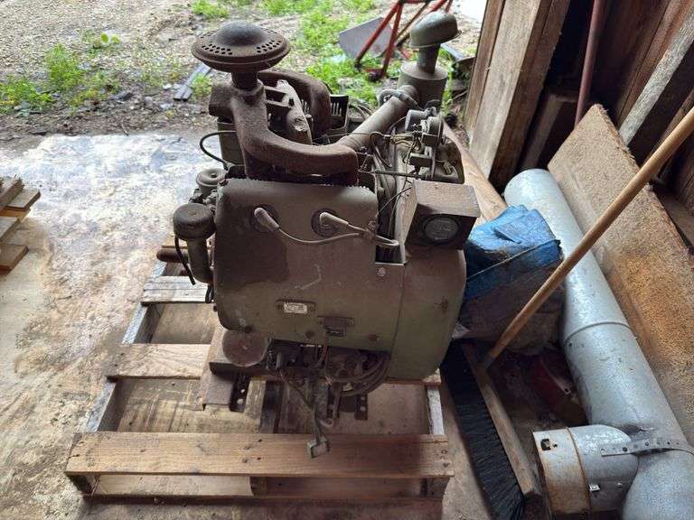 Wisconsin VH4D Air Cooled 4 cylinder engine - engine is free - Hamilton ...
