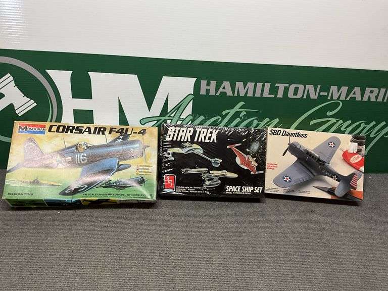 1 Star Trek Spaceship Model Set and 2 Fighter Jet - Hamilton-Maring ...