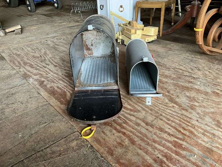 2 mail boxes Building #3 - Hamilton-Maring Auction Group