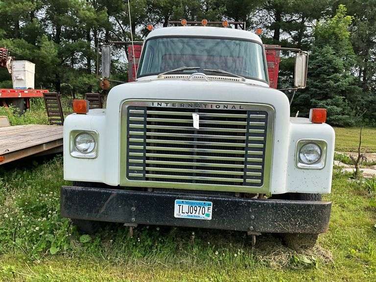 1977 IH Loadstar 1700 Single Axle Truck, Miles Read 024528, 5+2 Transmi ...