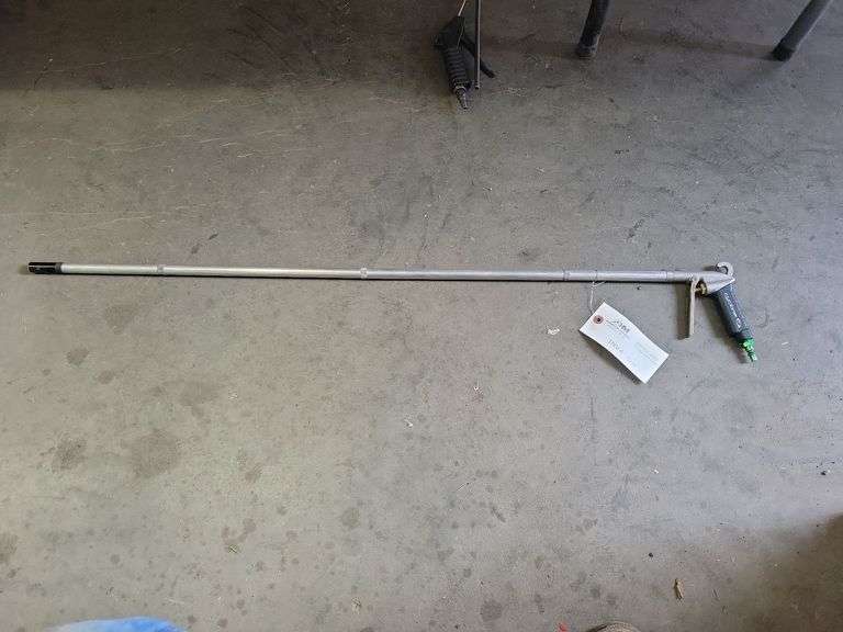 Cyclone Pneumatic Air Blow Gun with tip - Hamilton-Maring Auction Group