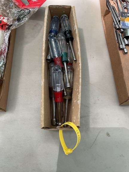 Flat of craftsman nut drivers - Hamilton-Maring Auction Group