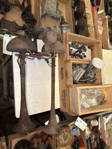 Light Bulbs, Horn for Vintage Automobiles - Hamilton-Maring Auction Group