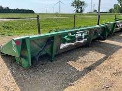 John Deere 643 corn head, 6 row, drive shafts, oil - Hamilton-Maring ...