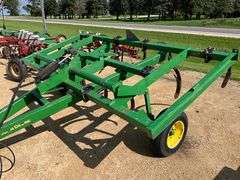 John Deere Chisel Plow 13' - Hamilton-Maring Auction Group