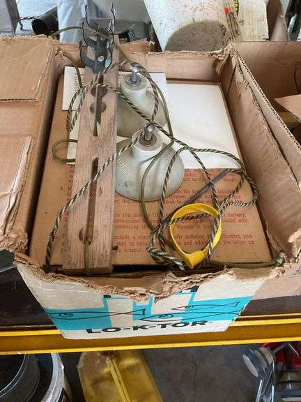 Fish LO-K-TOR & 2 boxes of misc tackle - Hamilton-Maring Auction Group