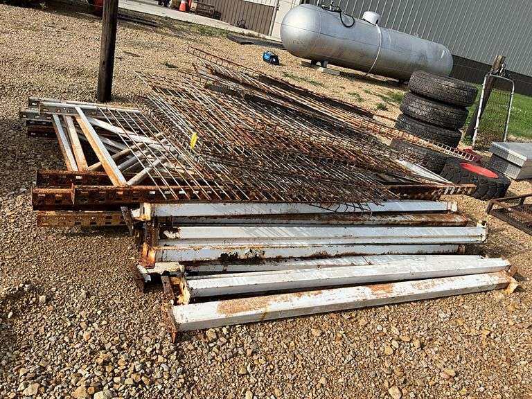 Pallet racking - Hamilton-Maring Auction Group