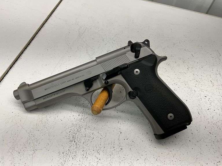 Beretta 92FS Inox 9mm Para Semi Auto Pistol, SN: BER027819CA2F, in ...