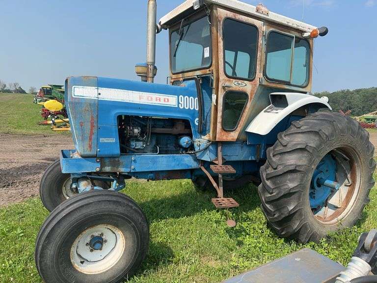 Ford 9000 2WD Tractor, 4856 Hours, 20.8-38, 3pt., 540 PTO, 2 Remotes ...