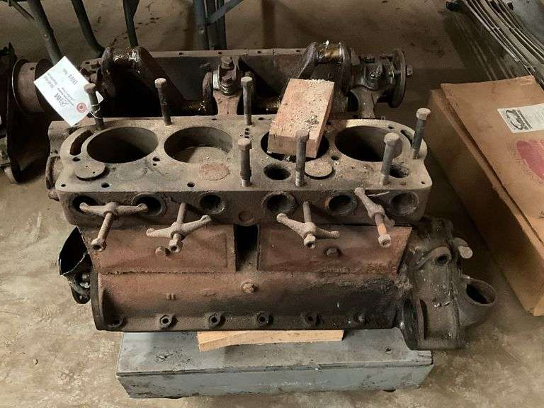(2) Ford Model T/A Engine Blocks, One Is Missing Pistons, Other Is Not ...