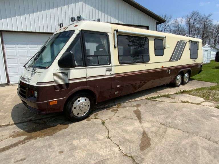 ** 1989 Winnebago Ranger 2000 (Spectrum) Motorhome, 460 V8 Ford Pusher ...