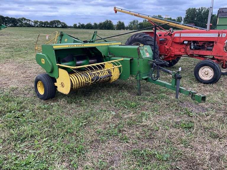John Deere 336 Small Square Baler, Kicker, 540 PTO - Hamilton-Maring ...