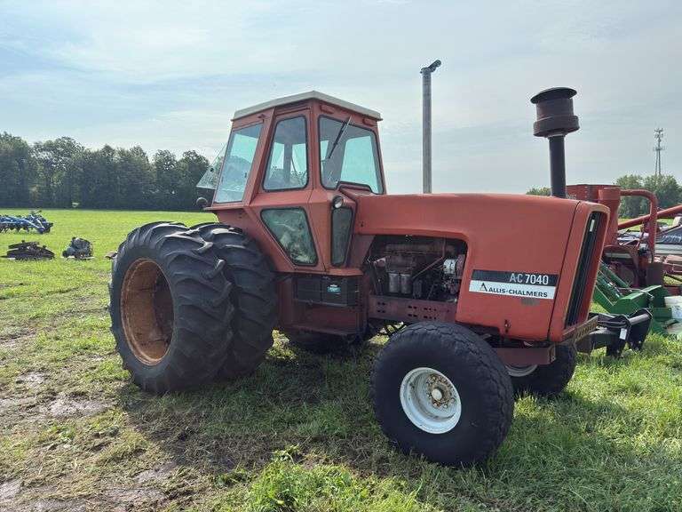 Allis Chalmers 7040, 2WD, 18.4-38 Tires, 1000/540 PTO - Hamilton-Maring ...