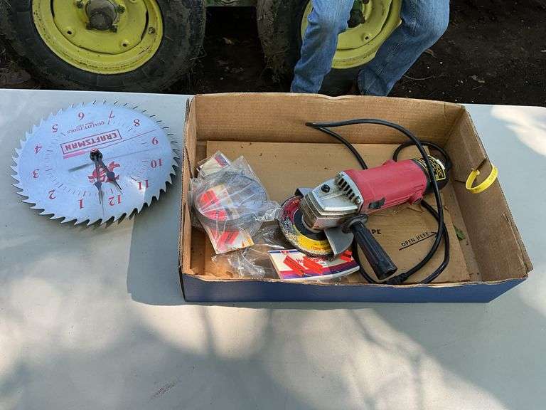 4" grinder w / sawblade clock - Hamilton-Maring Auction Group