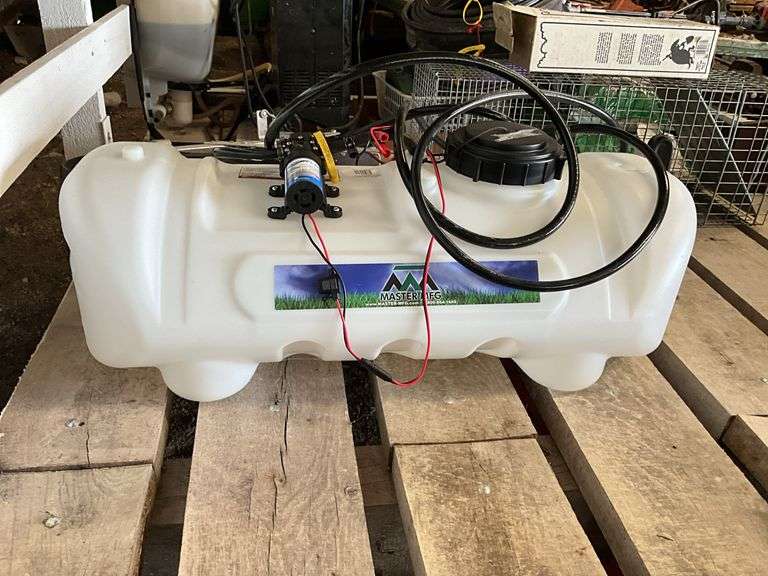 Master mfg 15 gallon yard sprayer & 12V pump - Hamilton-Maring Auction ...