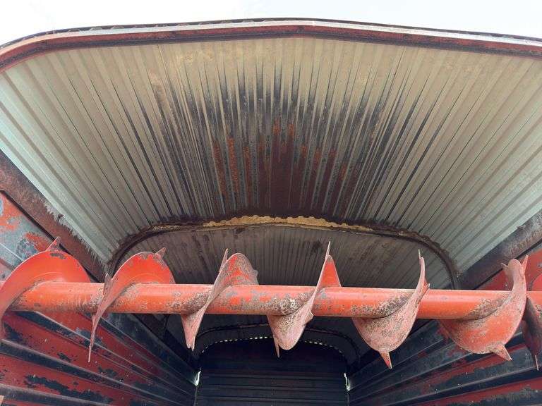 Meyers 4216 Forage Chopper Box, Front & Rear Unload, 16', Steel Roof ...