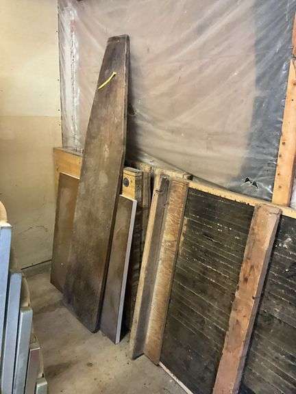 wooden plank board & slabs of slatted boards (5 pcs total) - Hamilton ...