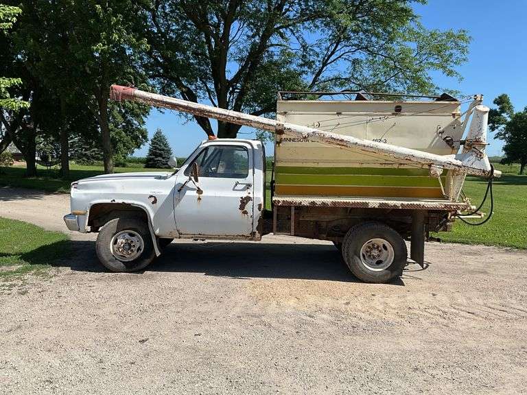 1982 Chevrolet 3500 Dually Truck, 4x4, 2 Ton Feed Body, Non-Running ...