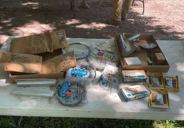 Flats of side mirrors, link pin kit, misc screws, cables, tach cables ...