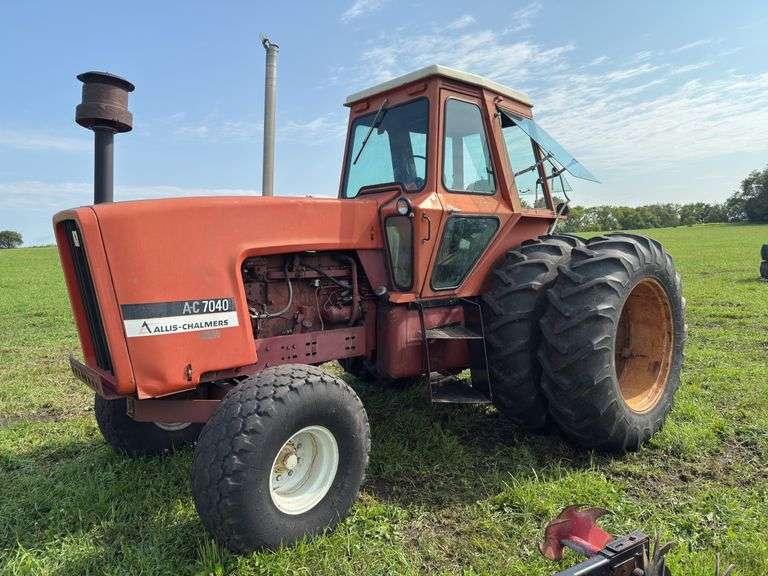 Allis Chalmers 7040, 2WD, 18.4-38 Tires, 1000/540 PTO - Hamilton-Maring ...