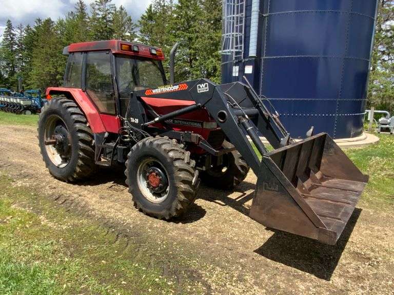 1990 Case IH 5130 Maxum Tractor, MFD, 10,620hours, w/Westendorf Loader ...