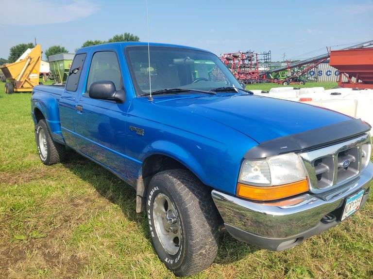 2000 Ford Ranger Pickup, 4x4, Ext Cab, Unknown Actual Mileage, Tach has ...