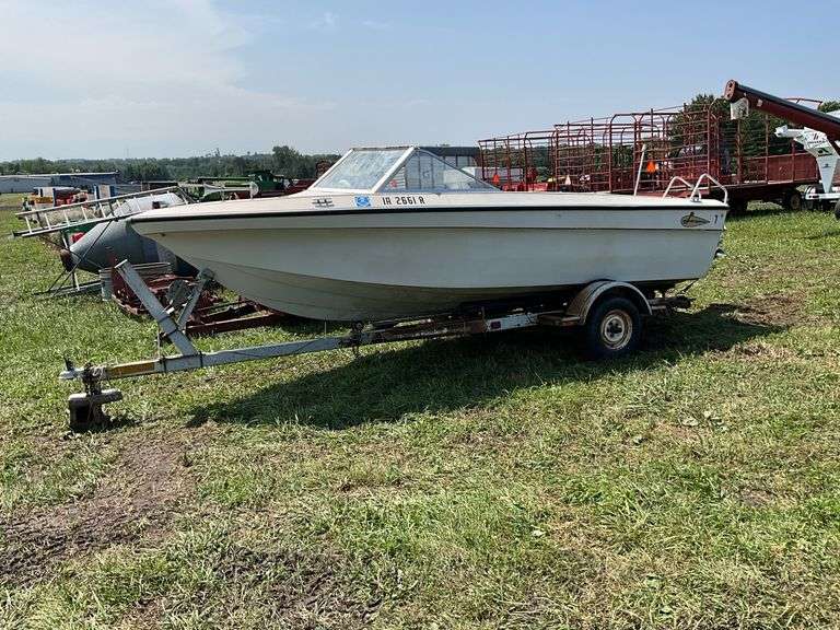 Larson Fiberglass 18' Boat with Inboard/Outboard Motor, Single Axle ...