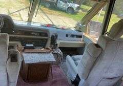 ** 1989 Winnebago Ranger 2000 (Spectrum) Motorhome, 460 V8 Ford Pusher ...