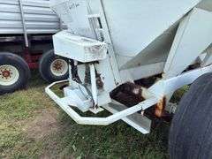 Willmar Pull Type Fertilizer Spreader, 40’ Spread, Tandem Axle, 16.5L ...