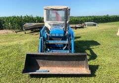 Ford New Holland 1620 compact tractor MFWD with 7108 loader, soft cab ...