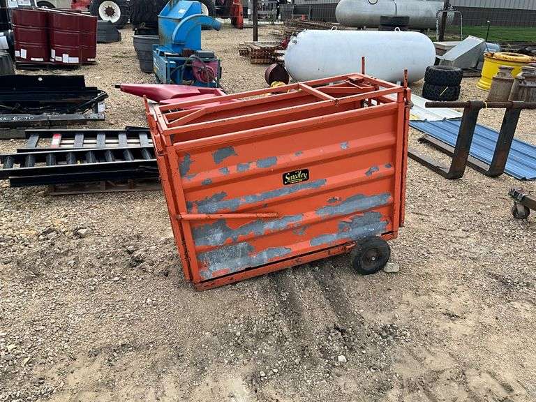 Smidley Hog scale - Hamilton-Maring Auction Group