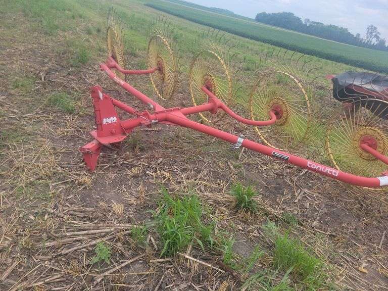 Tonutti 6 Wheel Hay Rake, 3pt. - Hamilton-Maring Auction Group