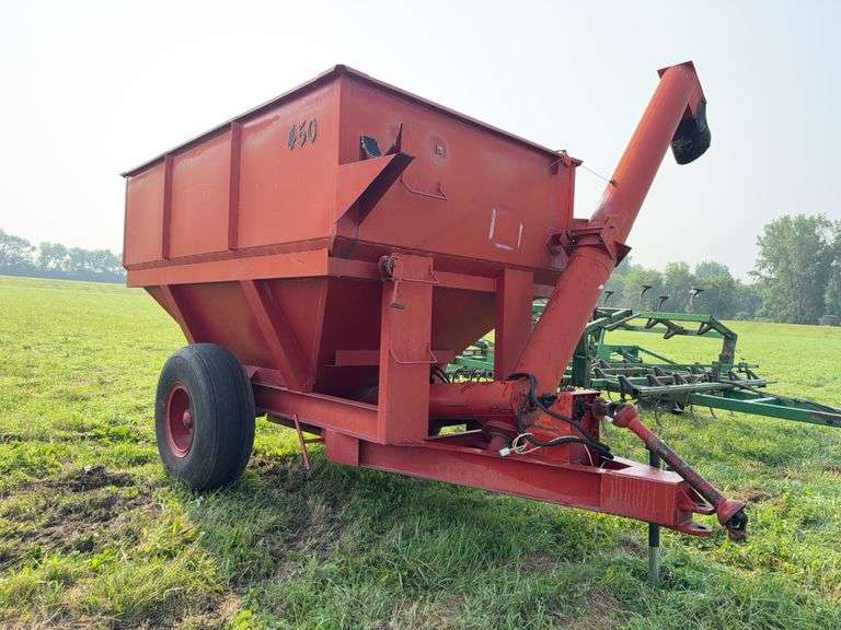 450 Bushel Grain Cart, 100 PTO, Sells With Extentions - Hamilton-Maring ...