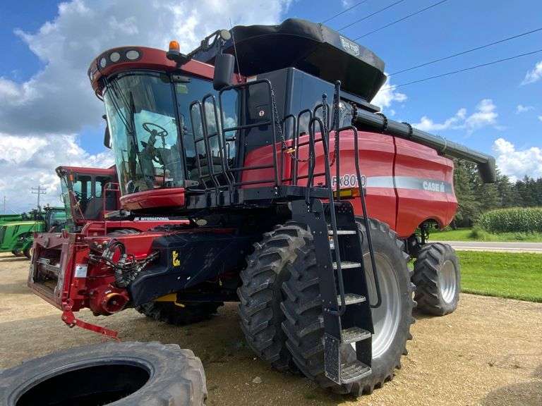 2006 Case 8010 Combine, 4336 engine hours, 2878 sep hours, LED lights ...