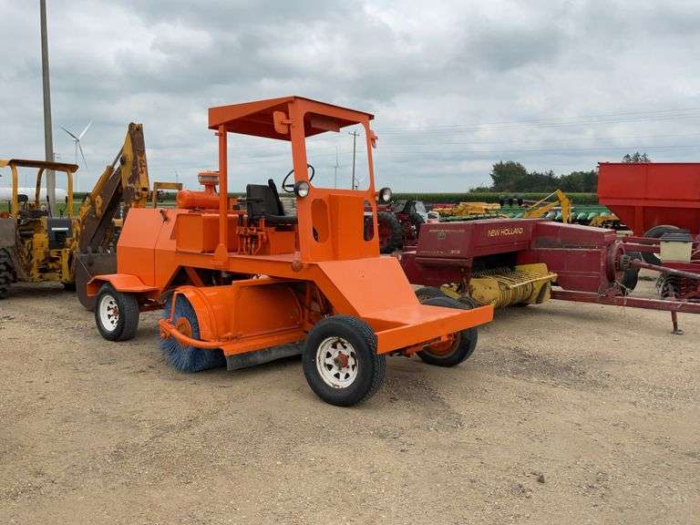 Street Sweeper, diesel; RJ300/88130, works as it should - Hamilton ...