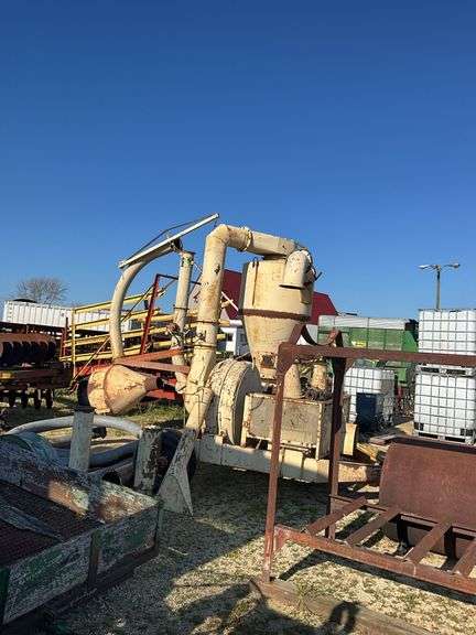 Dunbar Kapple grain vac, 8", extra pipe with it, 1000 PTO - Hamilton ...