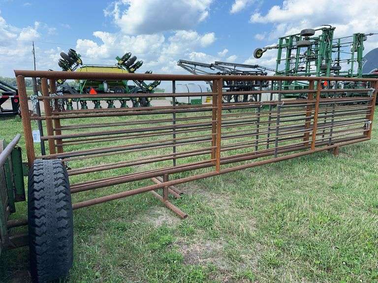 (3) Free Standing Panels with Swinging Gate, Sells 3x$ - Hamilton ...