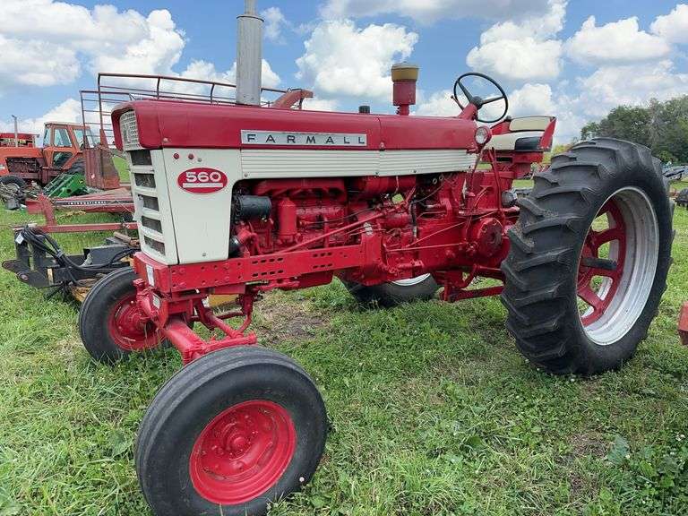 IH 560 Tractor, Diesel, WF, 2pt Fast Hitch, 540PTO, New Injectors, New ...