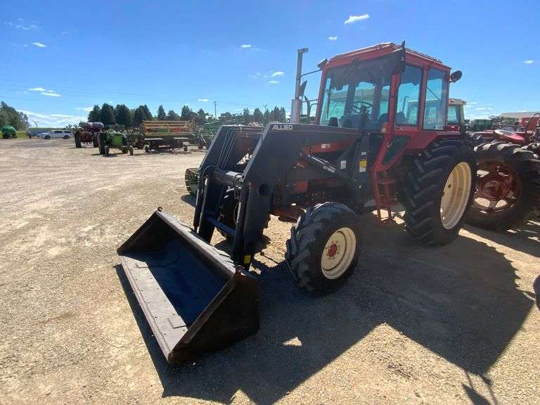 Belarus 825 tractor w/cab, MFWD, runs/drives, w/allied loader (595), 7 ...