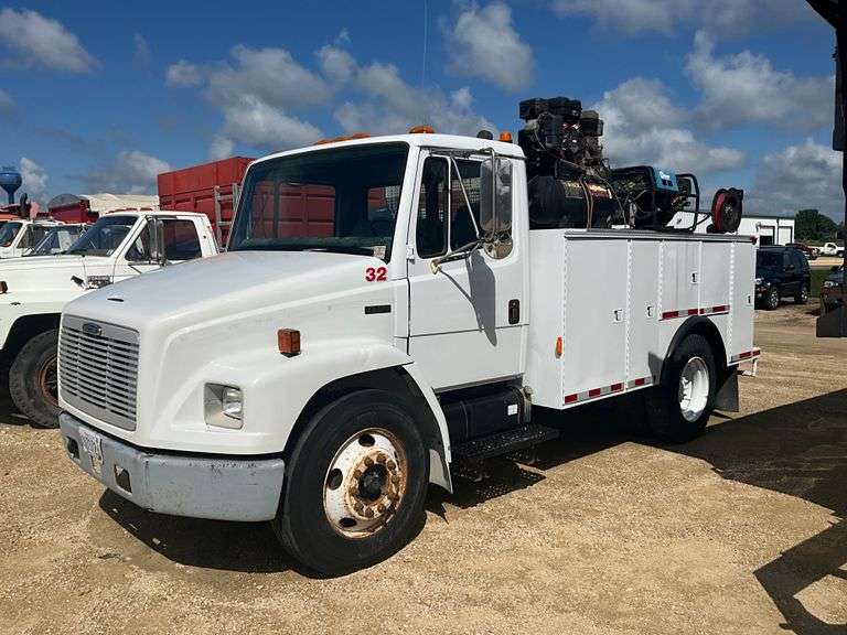 ** 2000 Freightliner Service Truck, W/air compressor & welder/generator ...