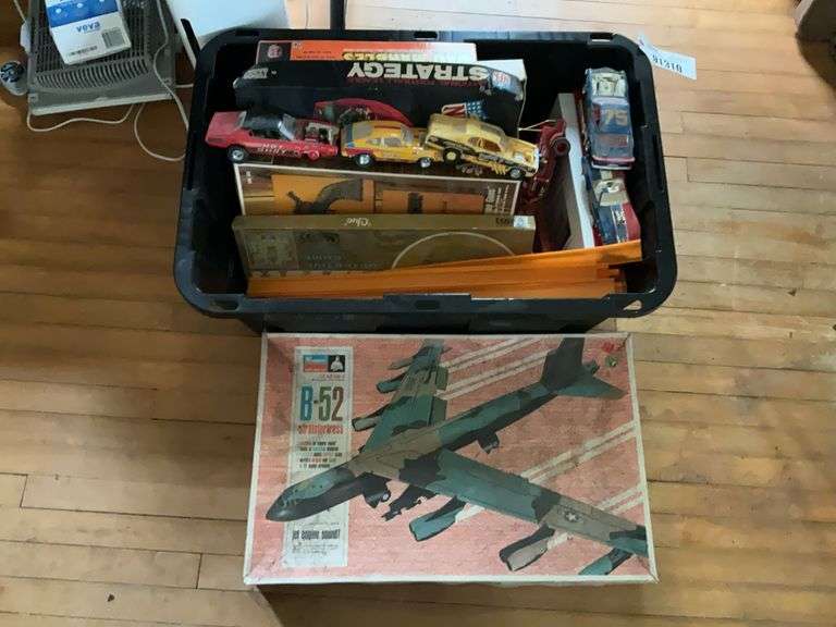 Tote Containing Assorted Board Games and Children’s Toys - Hamilton ...