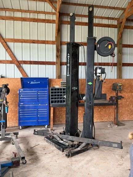 Eagle Equipment Maximizer 9000 pound 2 post auto lift 12ft overall ...