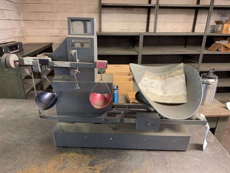 Johnson Scale Company Balance Scale - Hamilton-Maring Auction Group