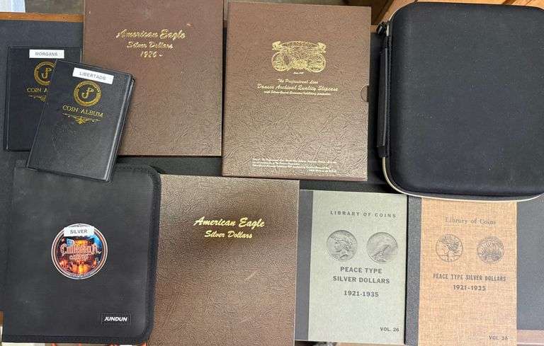 Lot Empty Books, Albums, Binders - Mantle Auctioneer
