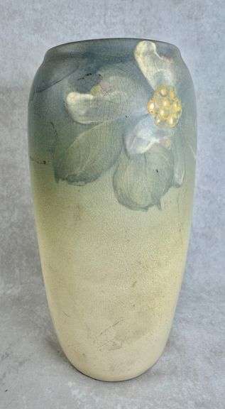 Weller Pottery Hudson Floral Vase - Mantle Auctioneer