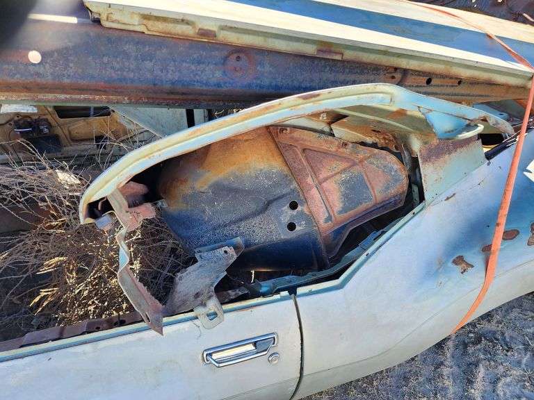 1971 Buick Riviera – (Frame seams have been welded, Car is all there ...